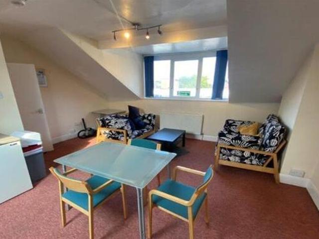 4 Bedroom Apartment For Rent In Beeston