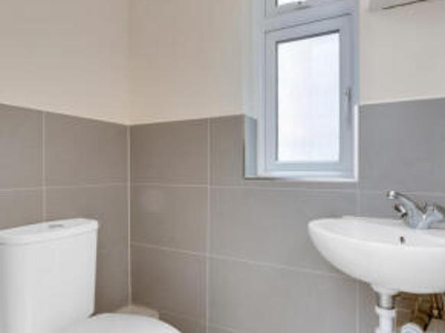 4 bedroom apartment for rent in Camden High Street, Camden, London, NW1