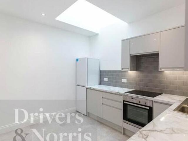 4 Bedroom Apartment For Rent In Camden, London