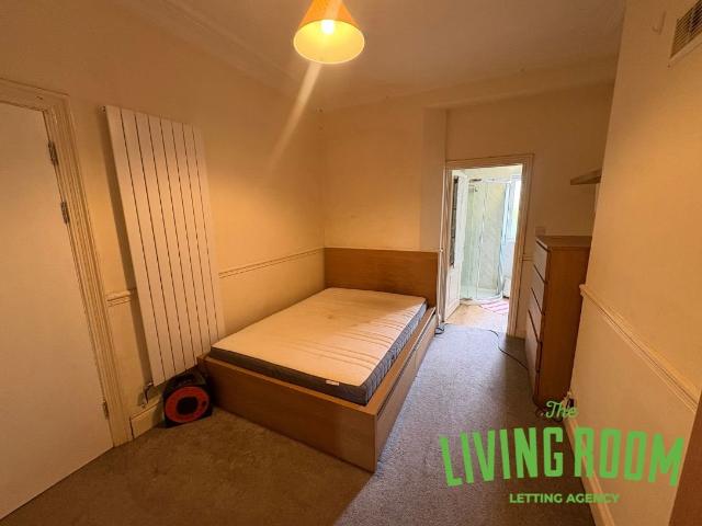 4 bedroom apartment for rent in Cardiff
