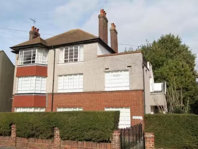 4 bedroom apartment for rent in Church Street, Walmer, CT14