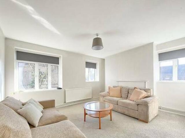4 bedroom apartment for rent in Couchman House SW4