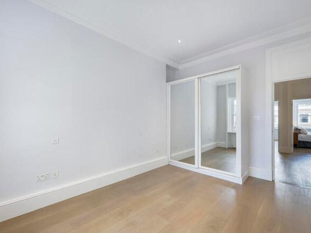 4 bedroom apartment for rent in De Vere Gardens, Kensington, W8