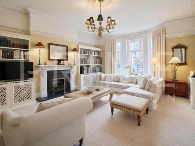 4 bedroom apartment for rent in Drayton Gardens, South Kensington, London, SW10
