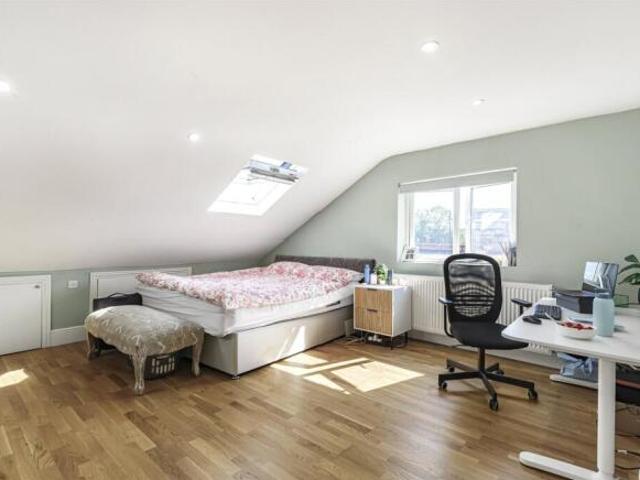 4 bedroom apartment for rent in Gap Road, Wimbledon, London, SW19