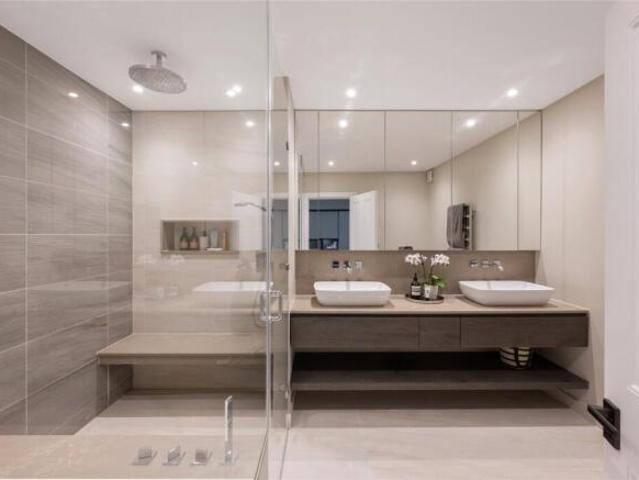 4 bedroom apartment for rent in Hyde Park Gate, South Kensington, SW7
