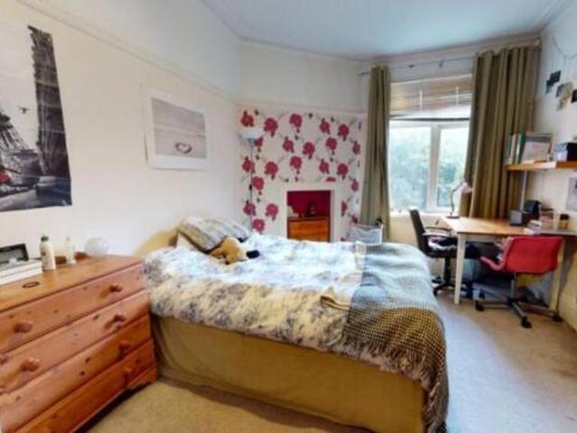 4 bedroom apartment for rent in Hartland Road, London, NW1