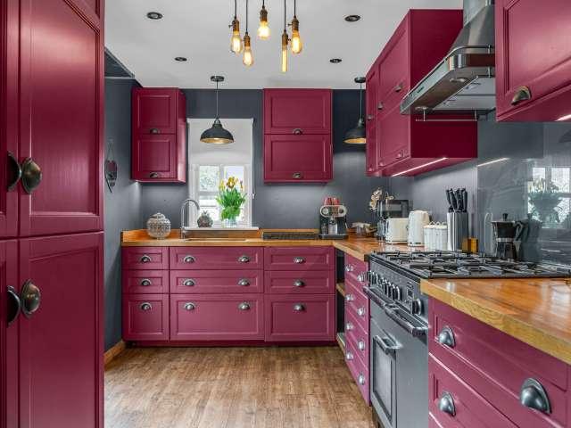 4 bedroom apartment for rent in Hertford