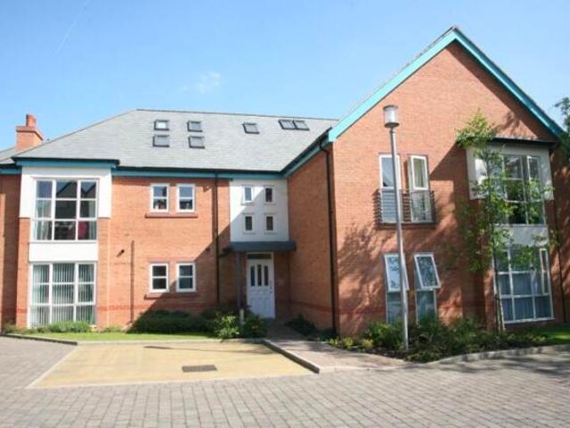 4 bedroom apartment for rent in Ivyhurst Court, Holmefield Road, Liverpool, L19 3PG, L19