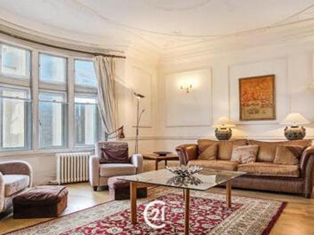 4 Bedroom Apartment For Rent In Kensington, London