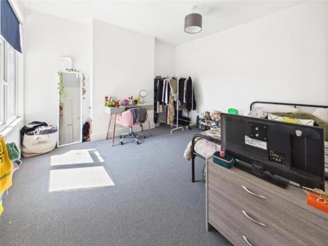 4 bedroom apartment for rent in King Street, Middlesex, TW1
