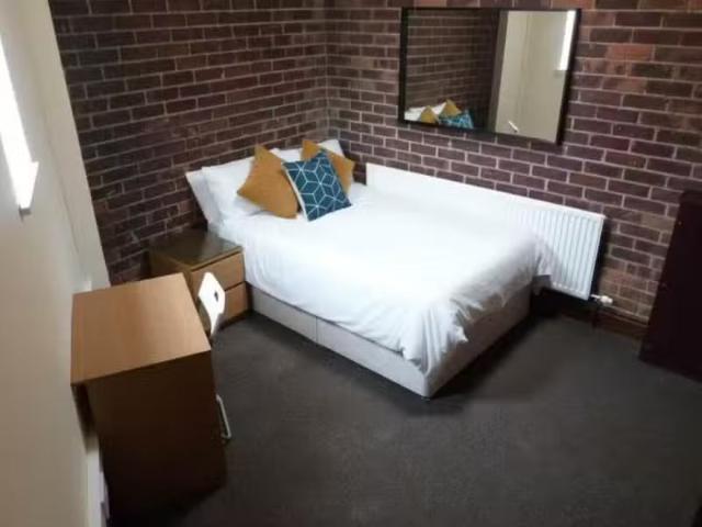 4 bedroom apartment for rent in Knowsley Road, Ormskirk,, L39