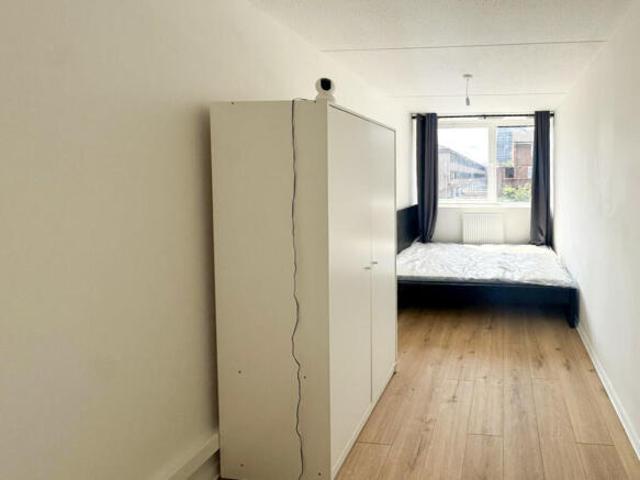 4 bedroom apartment for rent in Latimer, Beaconsfield Road, London, SE17