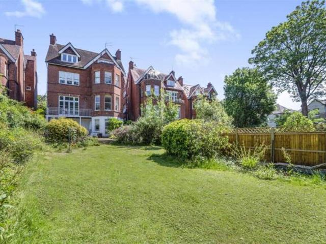 4 bedroom apartment for rent in Lindfield Gardens, Hampstead, NW3