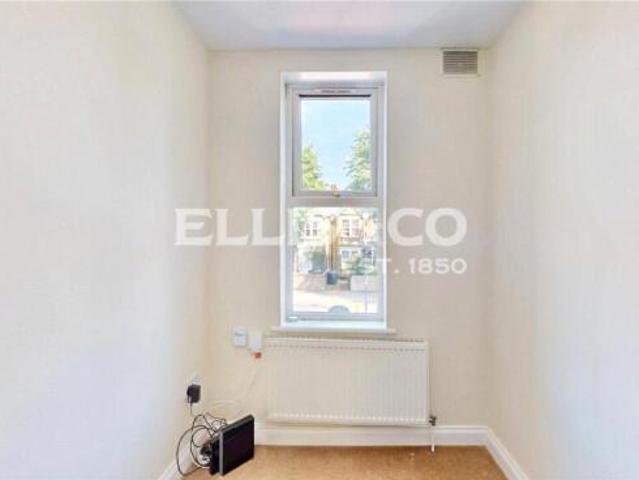 4 bedroom apartment for rent in Little Ealing Lane, London, W5
