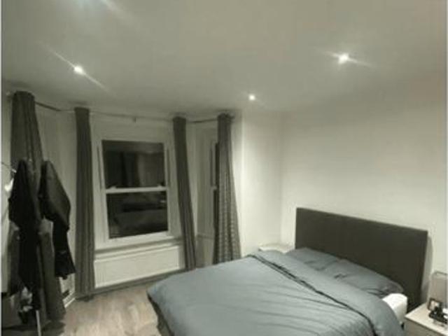 4 Bedroom Apartment For Rent In London