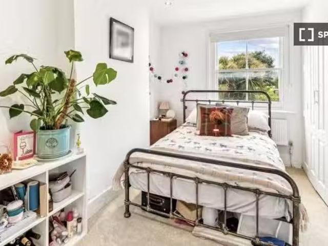 4 bedroom apartment for rent in London