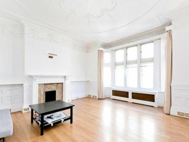 4 Bedroom Apartment For Rent In London