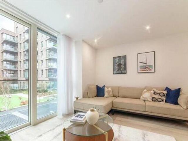 4 Bedroom Apartment For Rent In London