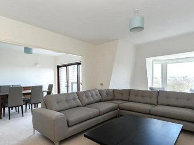 4 Bedroom Apartment For Rent In London