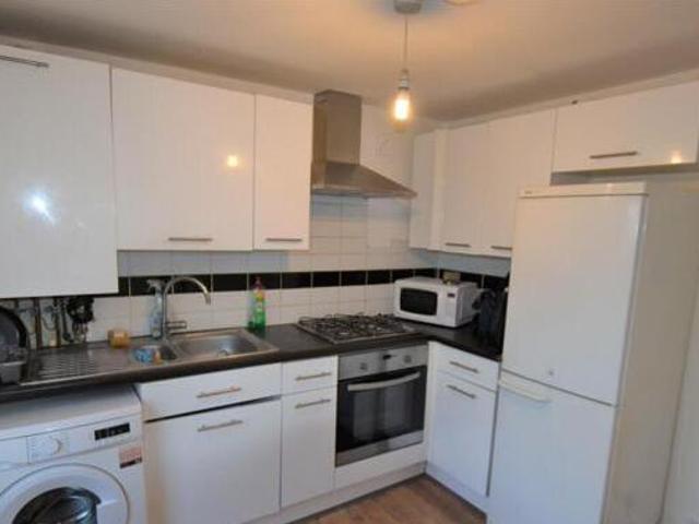 4 Bedroom Apartment For Rent In London