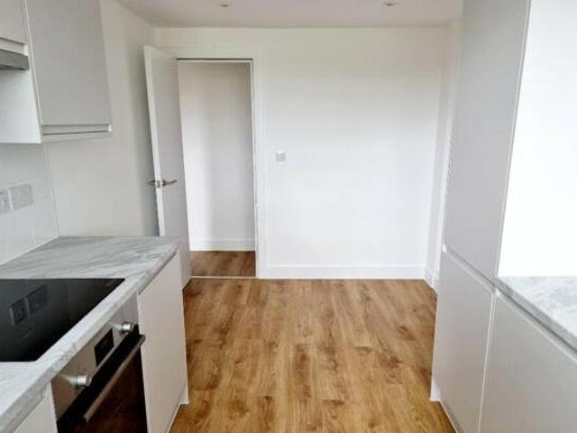 4 Bedroom Apartment For Rent In London
