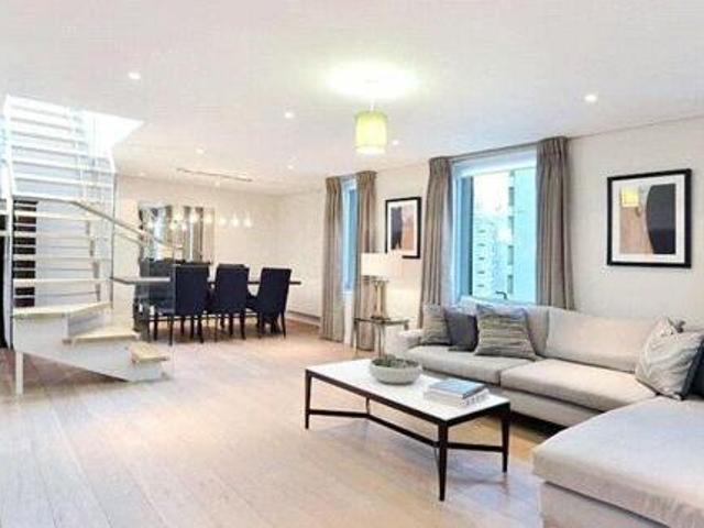 4 Bedroom Apartment For Rent In London