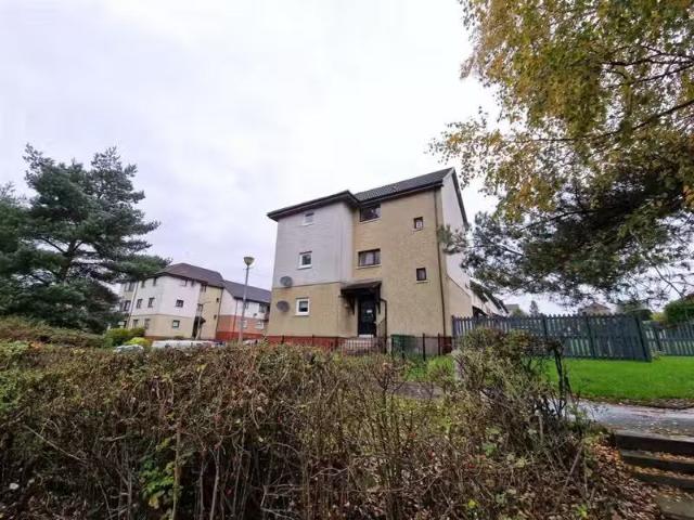 4 bedroom apartment for rent in Pendeen Road, Barlanark, Glasg.