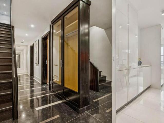 4 bedroom apartment for rent in Penthouse, Kingston House South, Ennismore Gardens SW7
