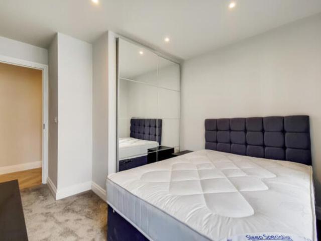 4 bedroom apartment for rent in Rotherhithe Old Road, SE16