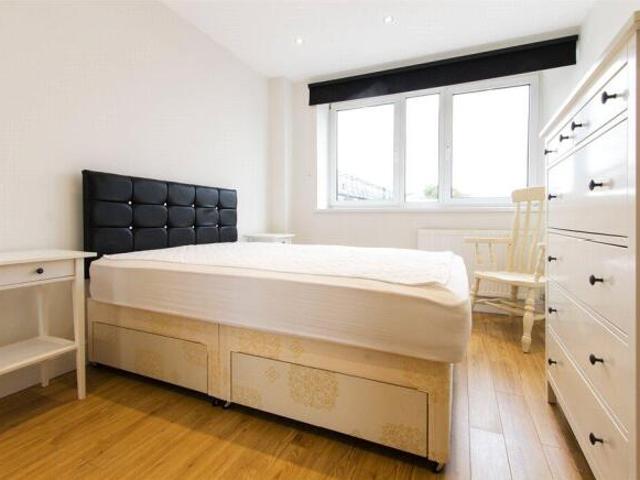 4 bedroom apartment for rent in St. Johns Estate, Tower Bridge Road, London, SE1