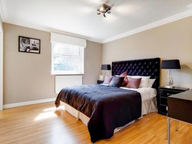 4 bedroom apartment for rent in St. Johns Wood Park St Johns Wood NW8
