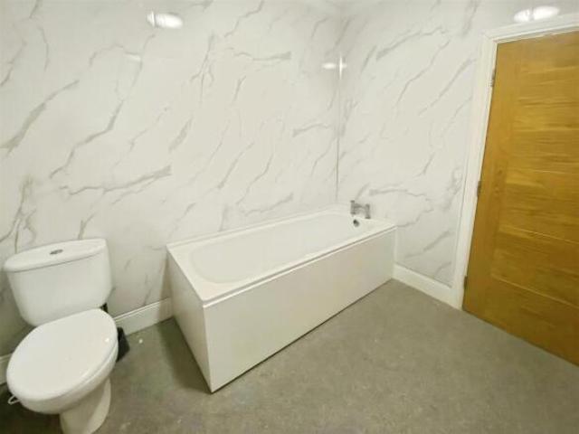 4 bedroom apartment for rent in Stokes Close, Blaby, Leicester, LE8