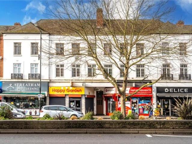 4 bedroom apartment for rent in Streatham Hill, London, SW2