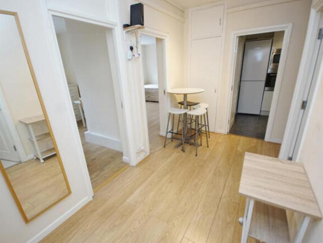 4 bedroom apartment for rent in Tavistock Place, Bloomsbury, WC1H