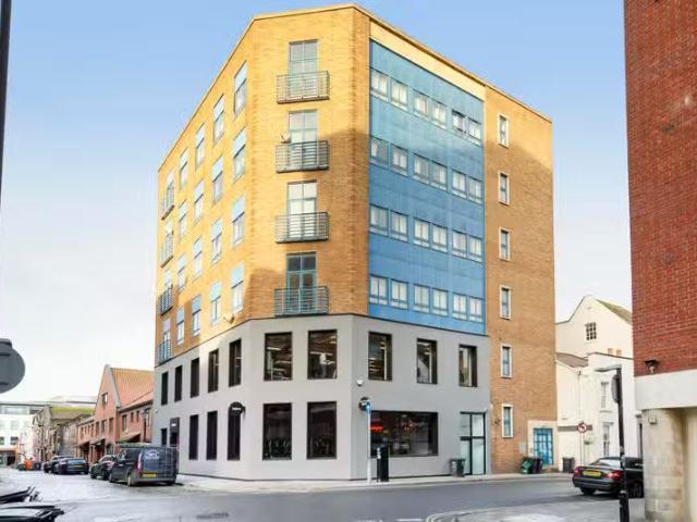 4 bedroom apartment for rent in The Warehouse, 46 48 Queen Cha.
