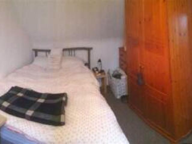 4 bedroom apartment for rent in Top Floor Flat Clifton Road, BS8
