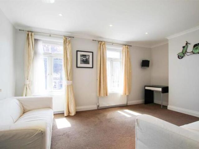 4 bedroom apartment for rent in 163 Cherry Hinton Road, Cambridge, CB1