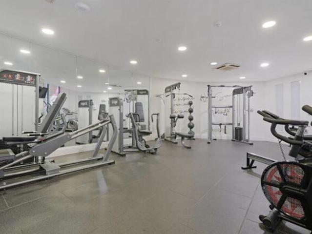 4 bedroom apartment for rent in 405 West One Reflect, City Centre, S1