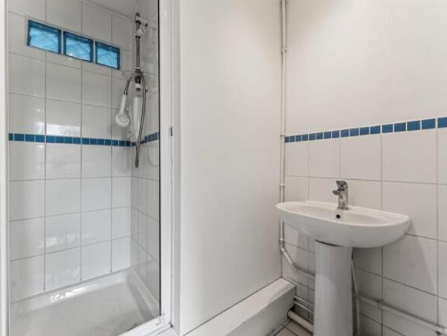 4 bedroom apartment for sale in Maskell Road, London, SW17