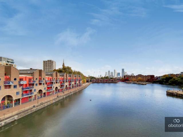 4 bedroom apartment for sale in Maynards Quay, London, E1W