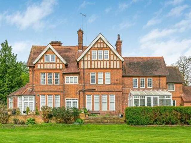 4 Bedroom Apartment For Sale In Newgate Street Village