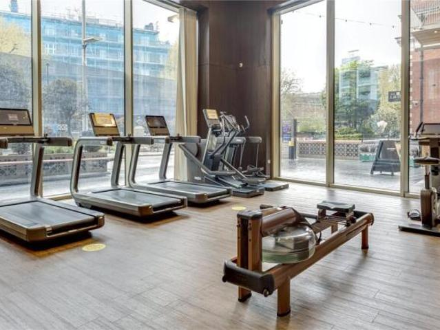 4 bedroom apartment for sale in One Tower Bridge, Crown Square, London, SE1