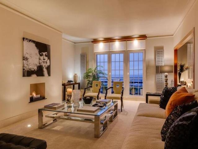 4 bedroom apartment for sale in Bath Road, Bournemouth, BH1