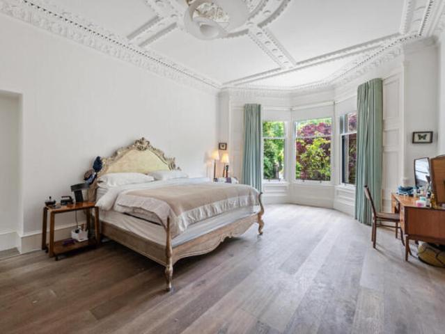 4 bedroom apartment for sale in Beechwood, 80 St Andrews Drive, Pollokshields, G41 4EQ, G41