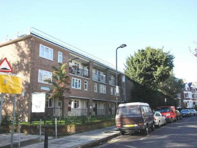4 Bedroom Apartment For Sale In Clissold Cres