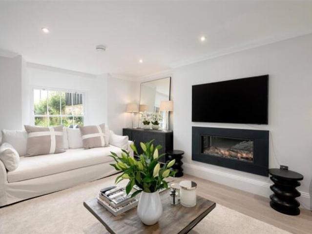 4 bedroom apartment for sale in Great King Street, Edinburgh, EH3