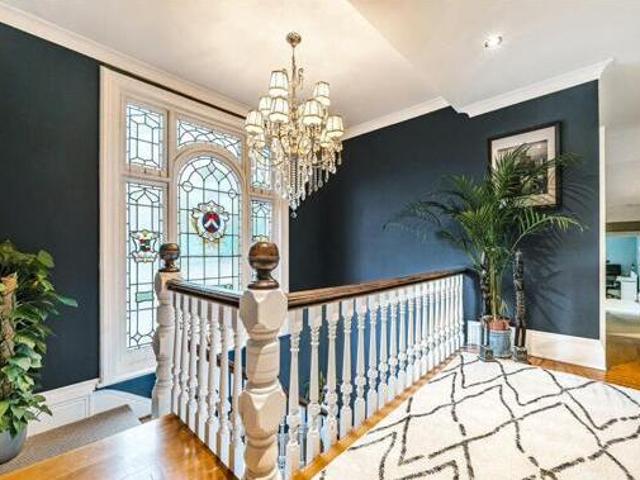 4 Bedroom Apartment For Sale In Hove, East Sussex