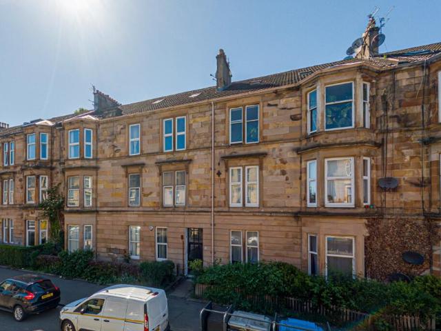 4 bedroom apartment for sale in Kenmure Street, Pollokshields, G41