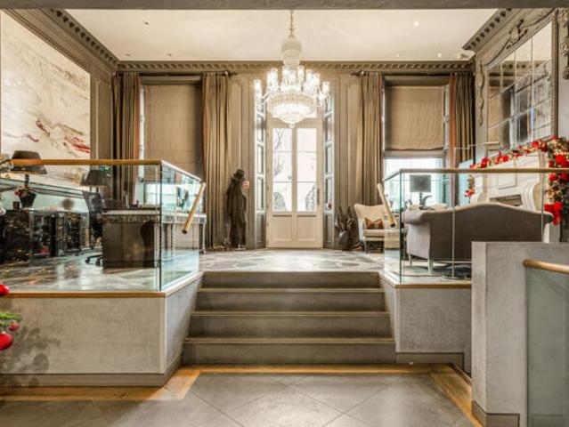 4 bedroom apartment for sale in Lancaster Gate, London, W2